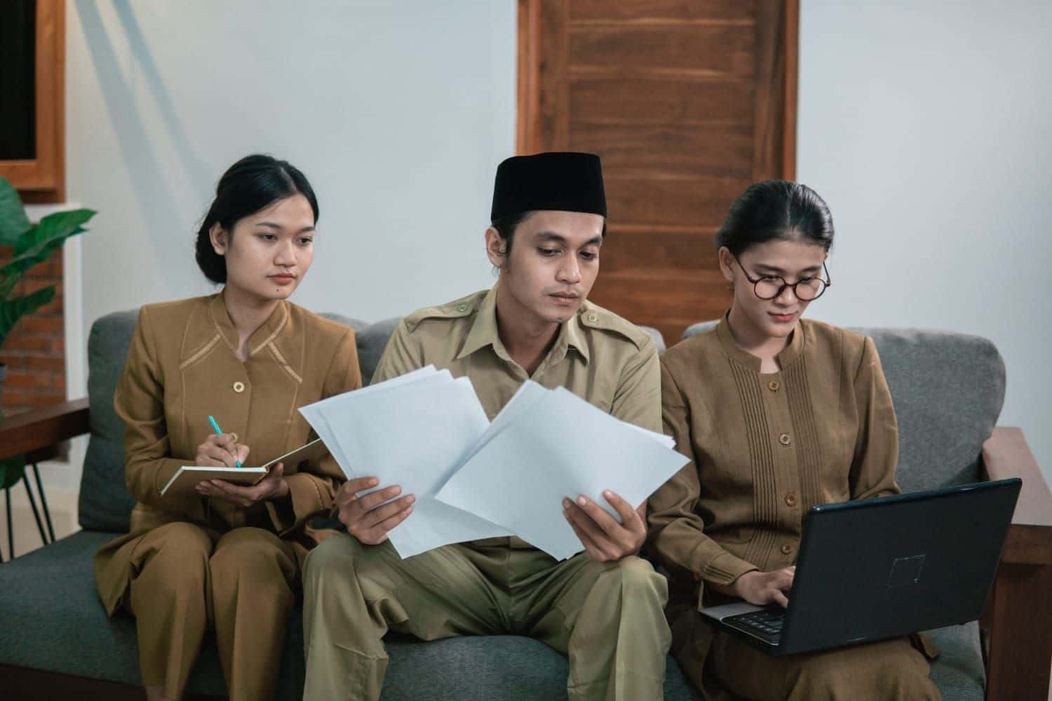 Kenali Apa Itu Instansi Pemerintah, Fungsi, dan Jenis-Jenisnya | Dealls