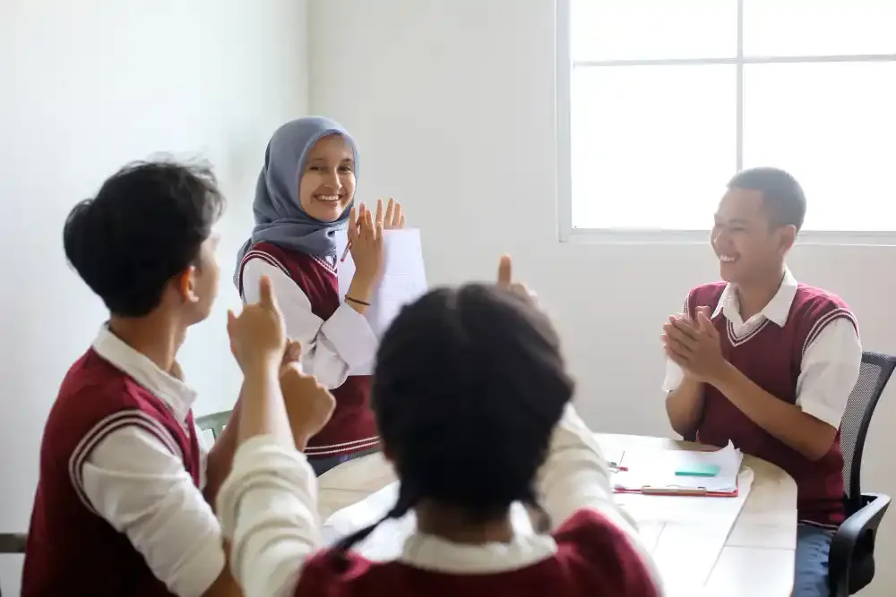 10+ Contoh CV PKL SMK Berbagai Jurusan & Tips Membuatnya! | Dealls