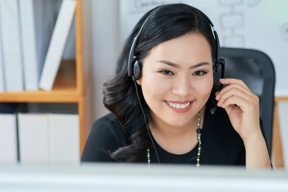9 Job Desk Call Center dan Rata-rata Gaji yang Diterima, Simak! | Dealls